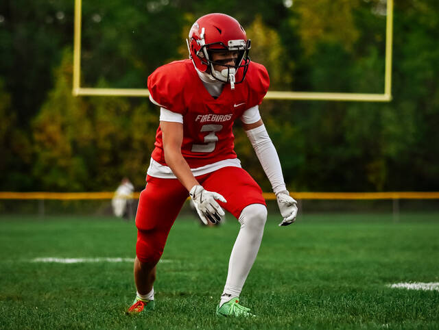 Devils Lake football moves up to No. 3 after nearly beating No. 1 Minot ...