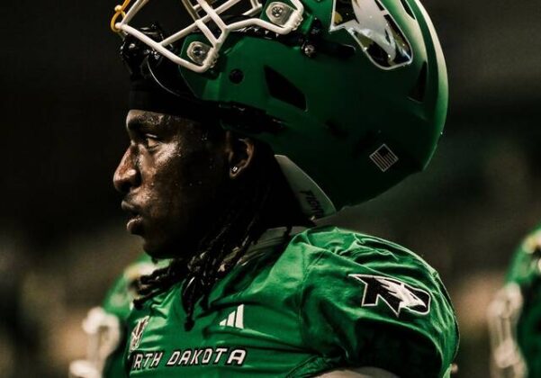 Deng Deng ignites UND to football playoff win – Devil's Lake Daily Journal