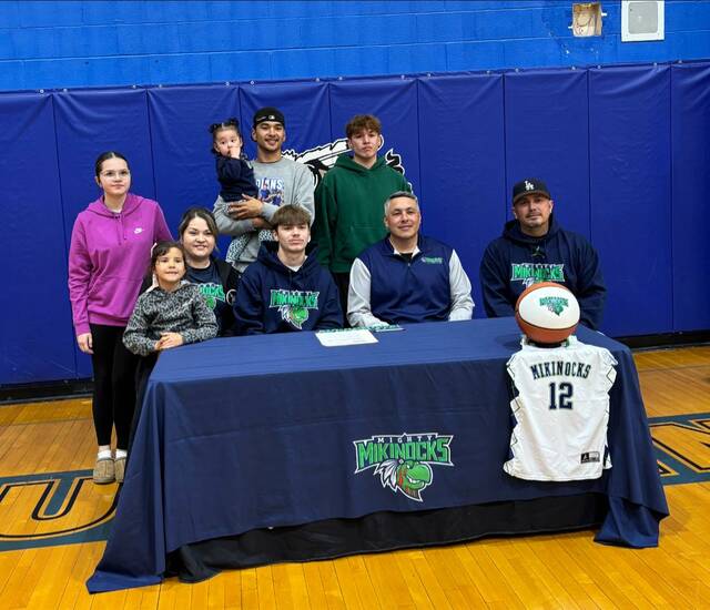 Jonte Delorme, Tyler Black Jr. sign to play sports in college – Devil's ...